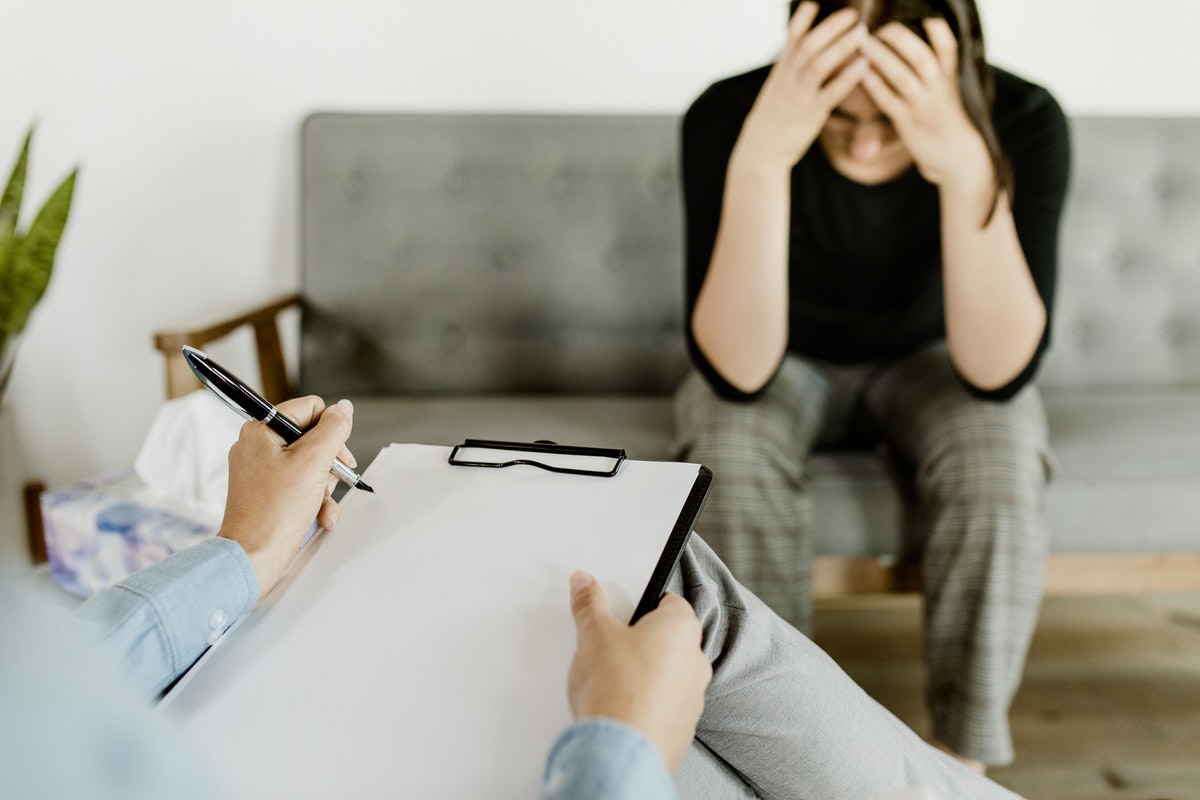 Self Hatred: How To Deal With It? - Mantra Care