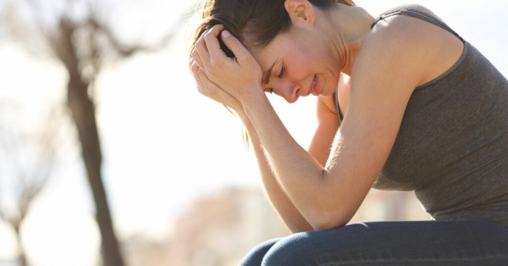 Self Hatred: How To Deal With It? - Mantra Care