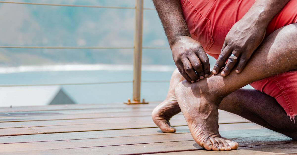 Front Ankle Pain : Signs, Causes, Treatment and Prevention Tips