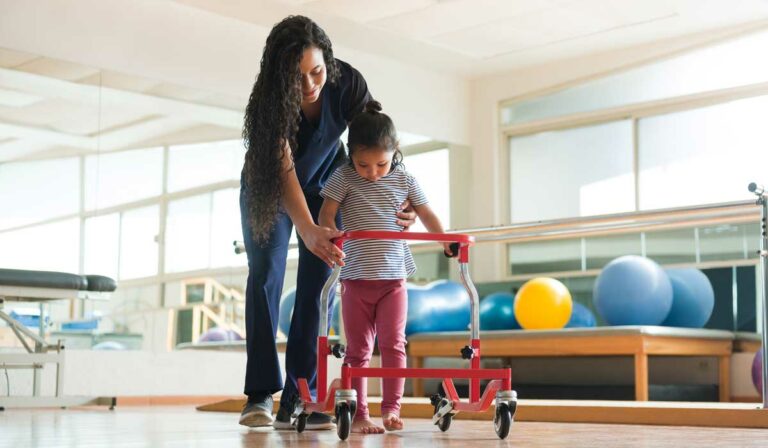 Pediatric Physical Therapy : Detailed Guide on This Therapy