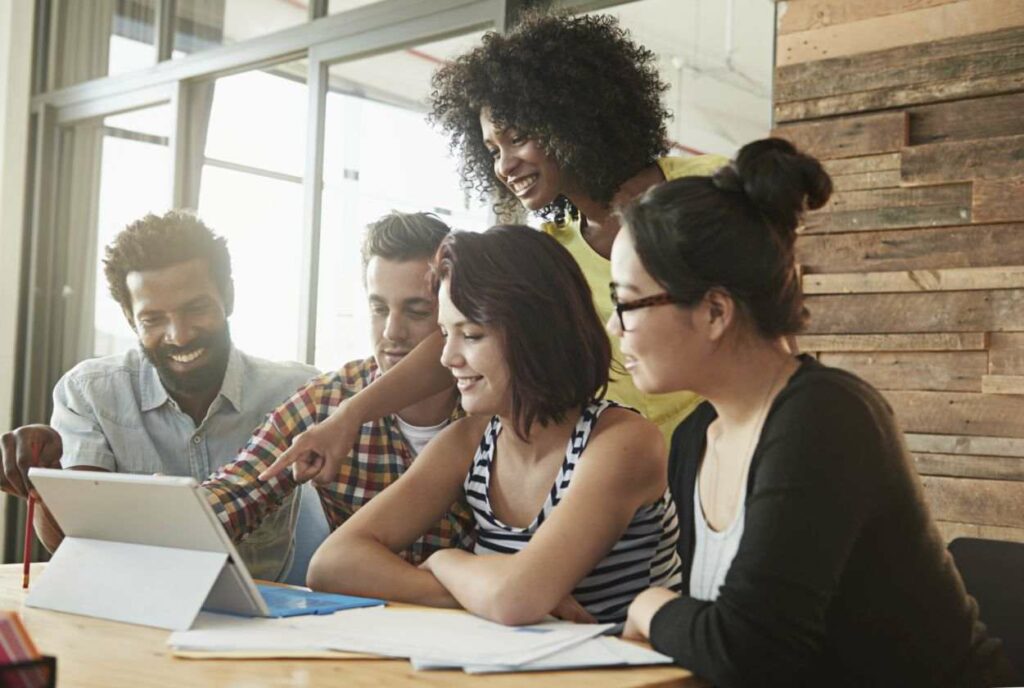 Community Psychology: Meaning, Approaches And Benefits