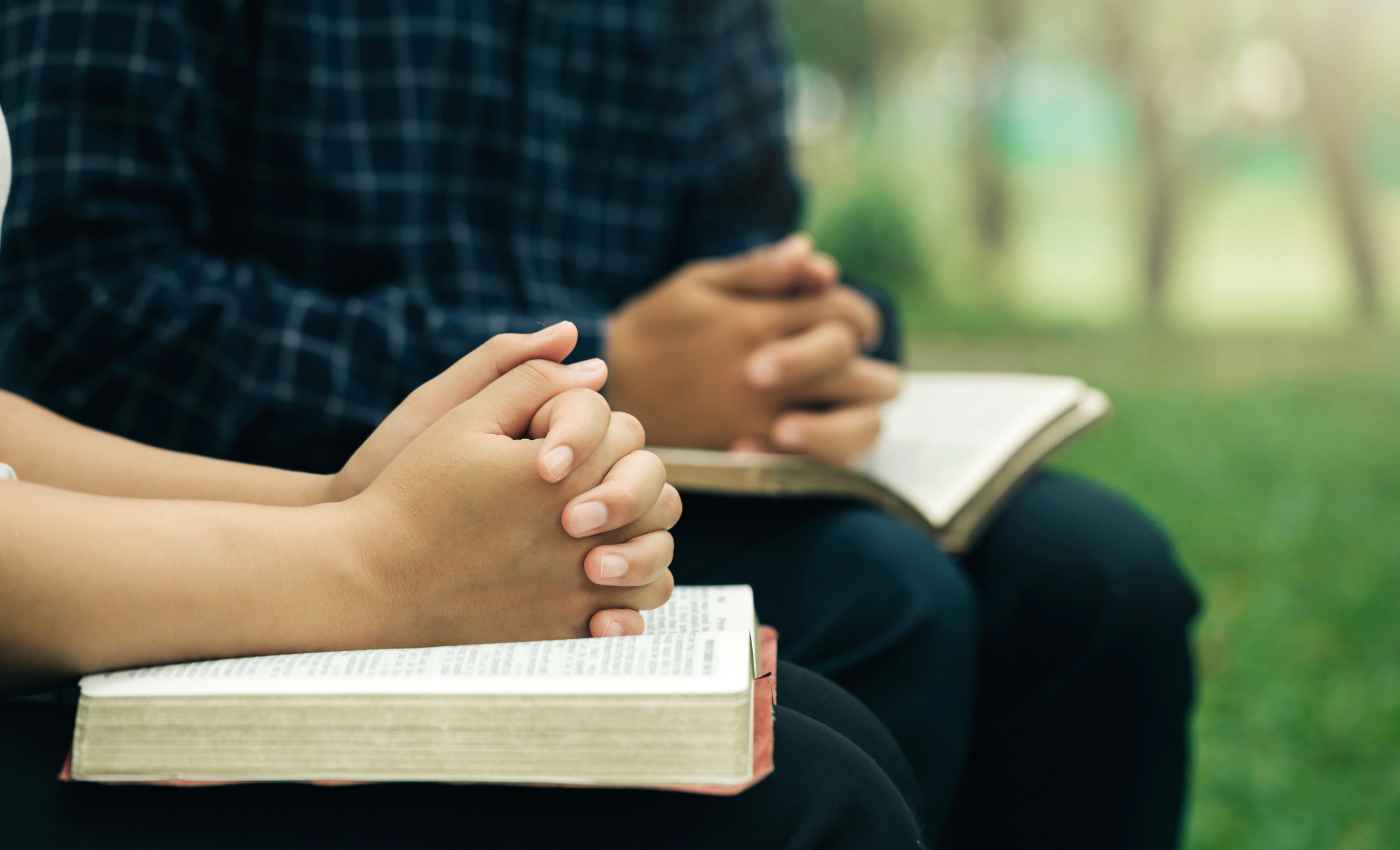 Christian Relationship Therapist: Anchoring Love in Faith